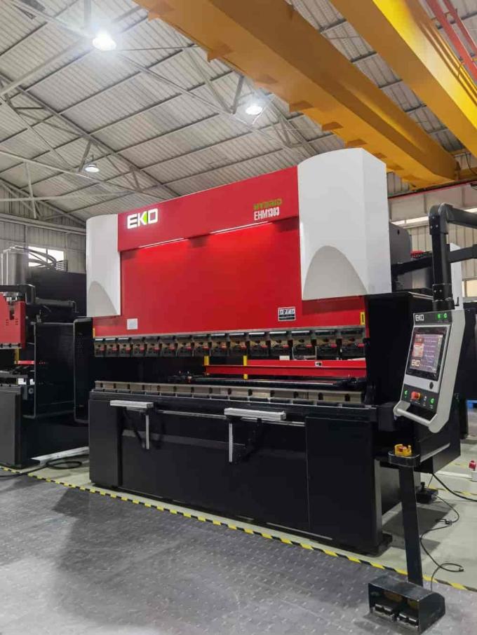 Lmrm Tools Hydraulic Sheet Metal Brake CNC Stirrup Bending Machine 130T